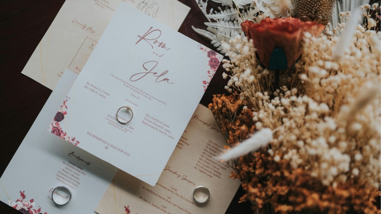 Wedding Card Wisdom: 20 Heartfelt Messages to Celebrate Love
